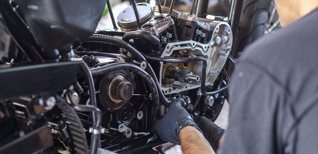 ¿Cómo quitar el catalizador de tu moto? - Especialistas en seguros de moto Pont Grup